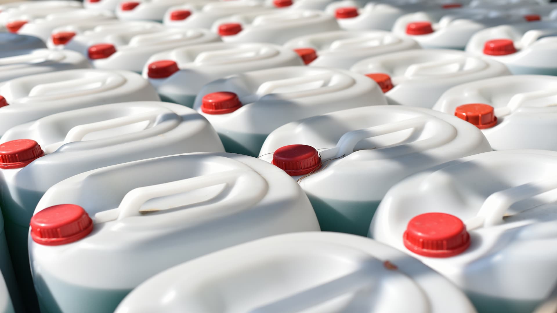 Efficient and flexible canister filling