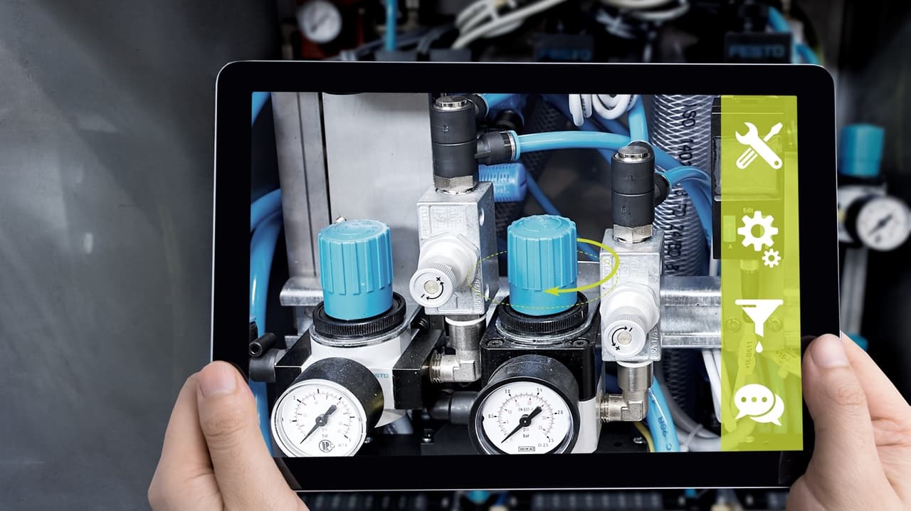 Maintenance and remote service